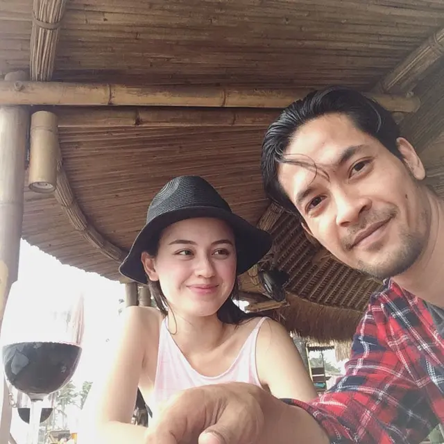 6 Potret Masa Pacaran Kimberly Ryder dan Edward Akbar, Kini Sedang ...