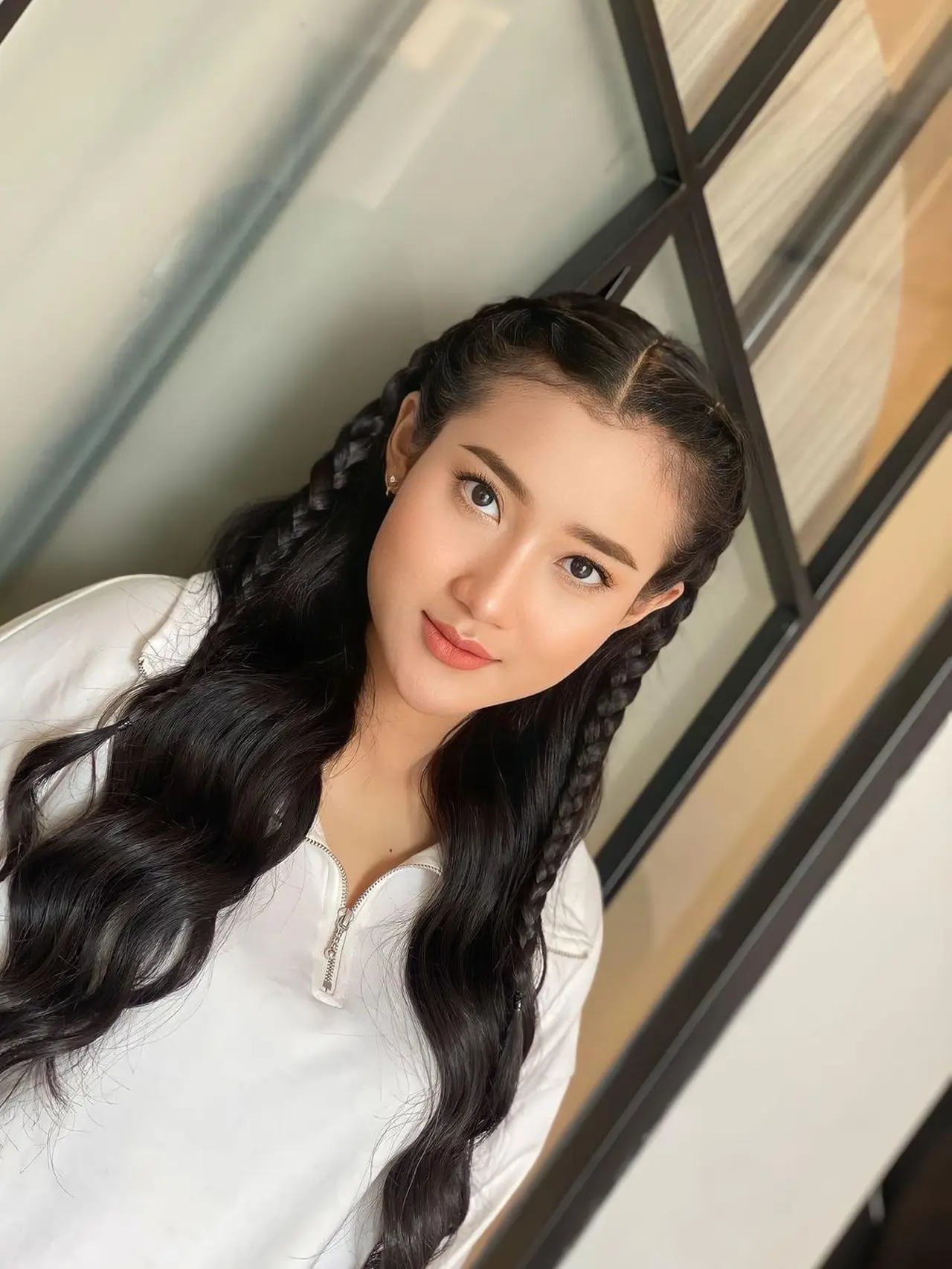 Potret dan Profil Yeni Inka, Penyanyi Dangdut yang Kini Menikah Dengan Seorang Anggota Polisi