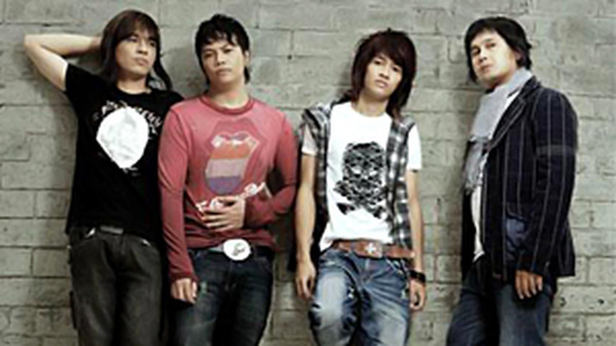 Bonus Band Berpromosi di Sekolah - ShowBiz Liputan6.com