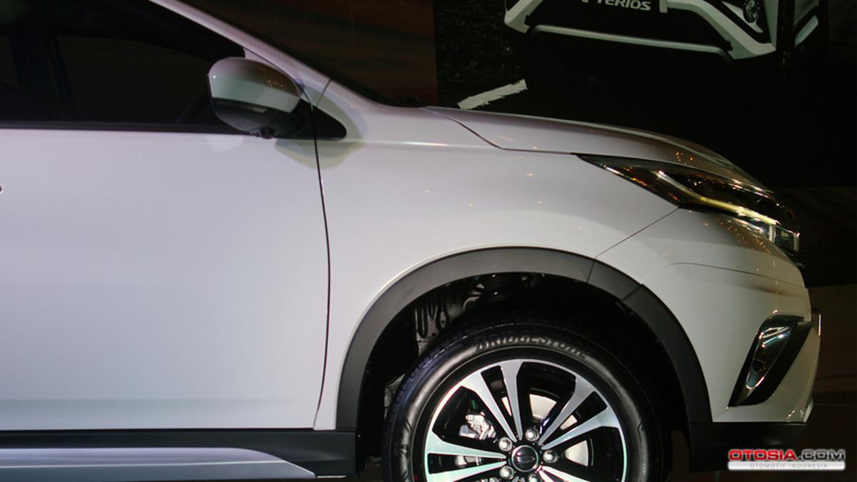SUV Terios Kini Jauh Lebih Tinggi - Berita Otosia.com
