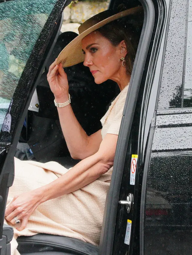 Tiara Harriet Sperling Istri Baru Peter Phillips Disorot, Pinjam ...