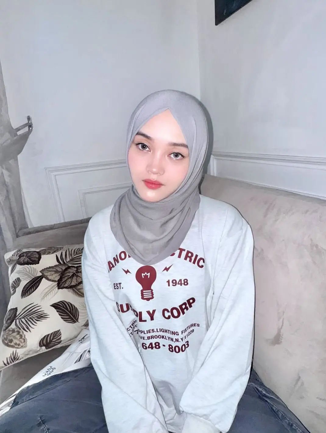 Potret Penampilan Putri Delina ketika Jenguk Baby Selina, Tampil Kasual ...