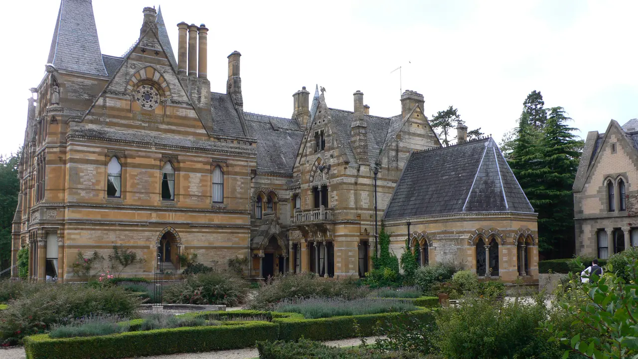 The Haunting of Hill House, Serial Horor Keluarga dengan Plot ...