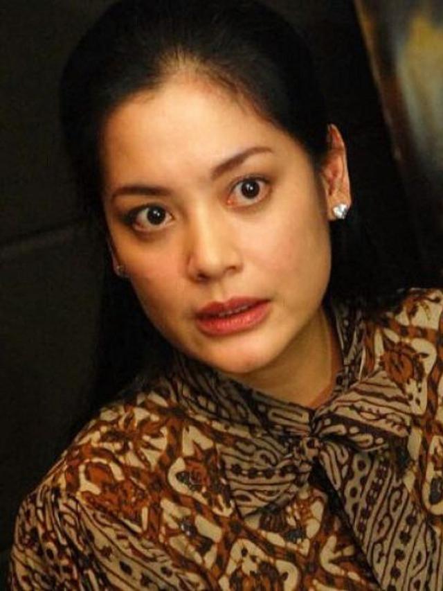 5 Fakta Hidup, Cinta, dan Air Mata Lulu Tobing - ShowBiz Liputan6.com