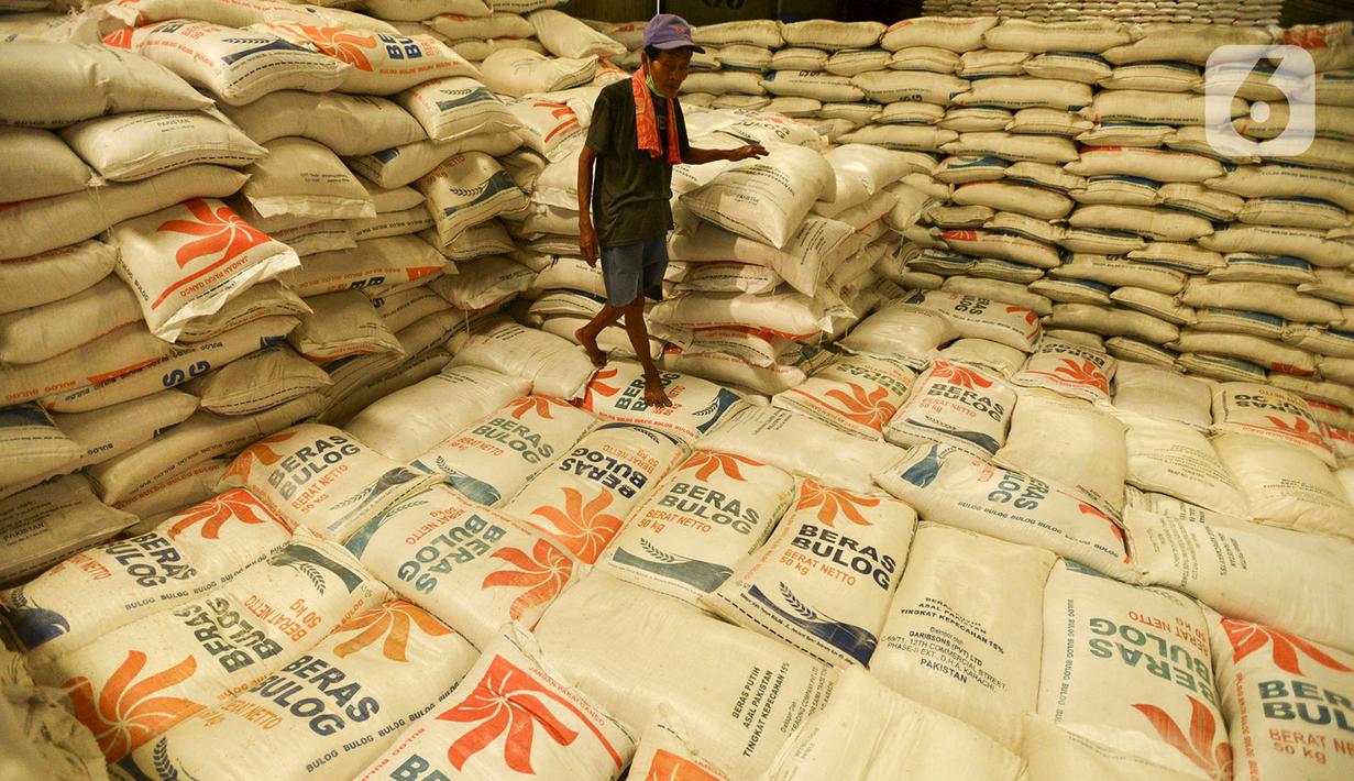 FOTO: Stok Beras hingga Pertengahan Tahun Dipastikan Aman - Foto ...