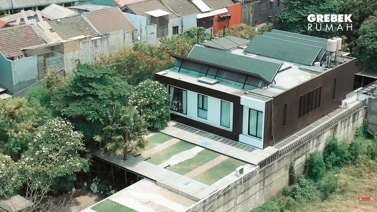 12 Potret Rumah Rachel Vennya, Terdapat Air Terjun di Halaman Belakang