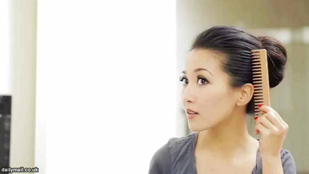 [VIDEO] Cara Menata Rambut Cepol dengan Bantuan Kaus Kaki - Health ...