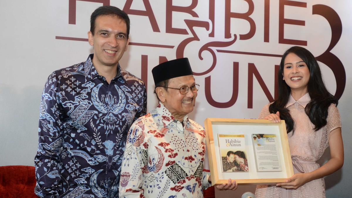 Maudy Ayunda Perankan Sosok Ainun Muda di Film Habibie & Ainun - Photo Fimela.com