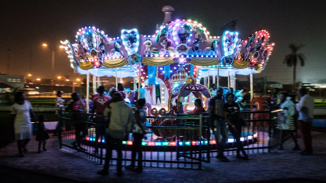 10 Wahana Pasar Malam yang Paling Populer, Seru dan Menyenangkan - Hot ...