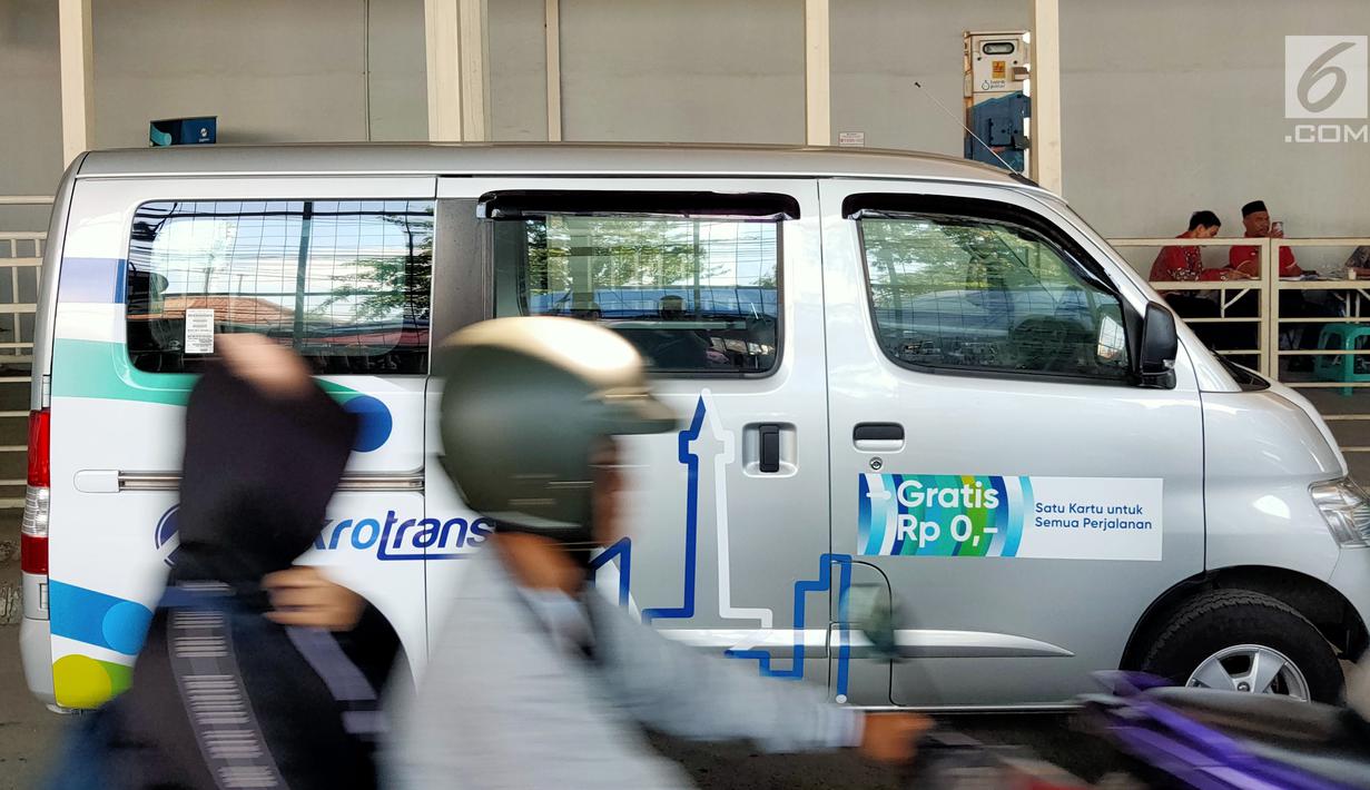 FOTO: Jakarta Punya Angkot Ber-AC, Begini Penampakannya - Foto Liputan6.com