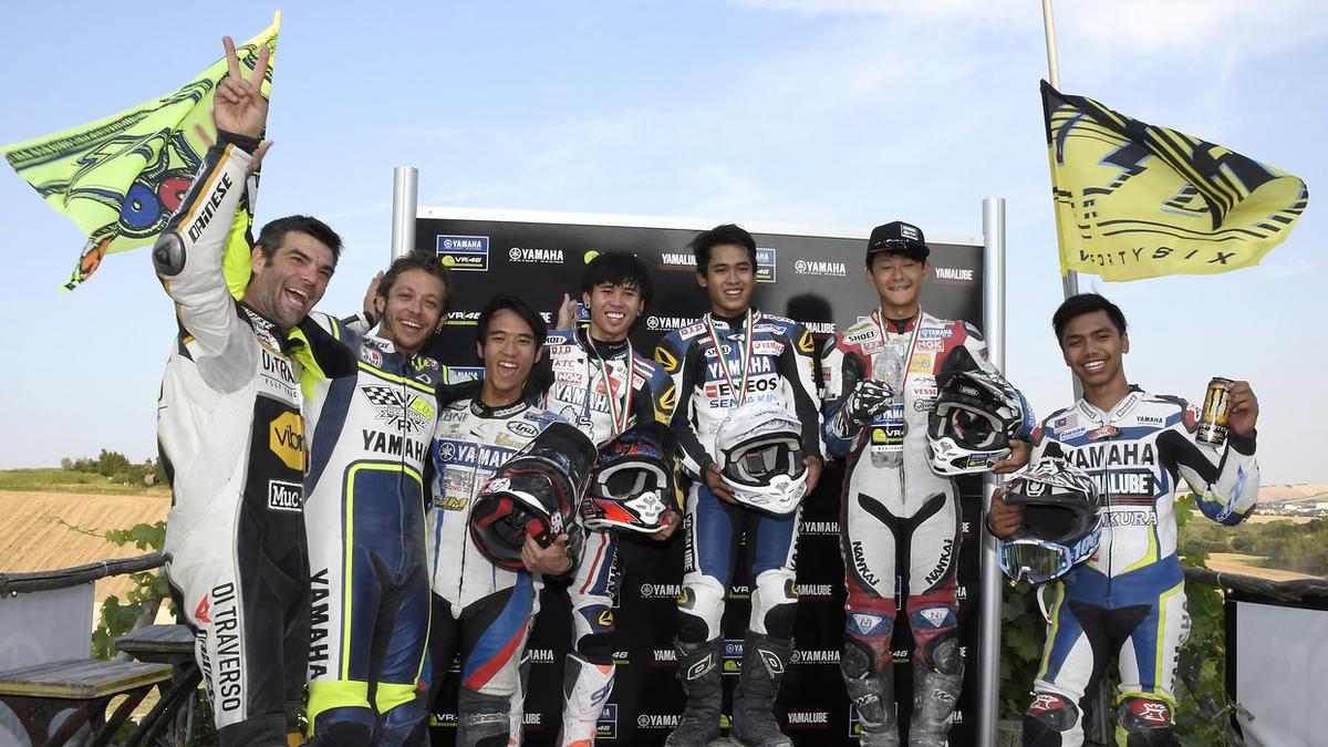 Seperti Ini Aksi Pebalap Indonesia dan Valentino Rossi di Italia ...