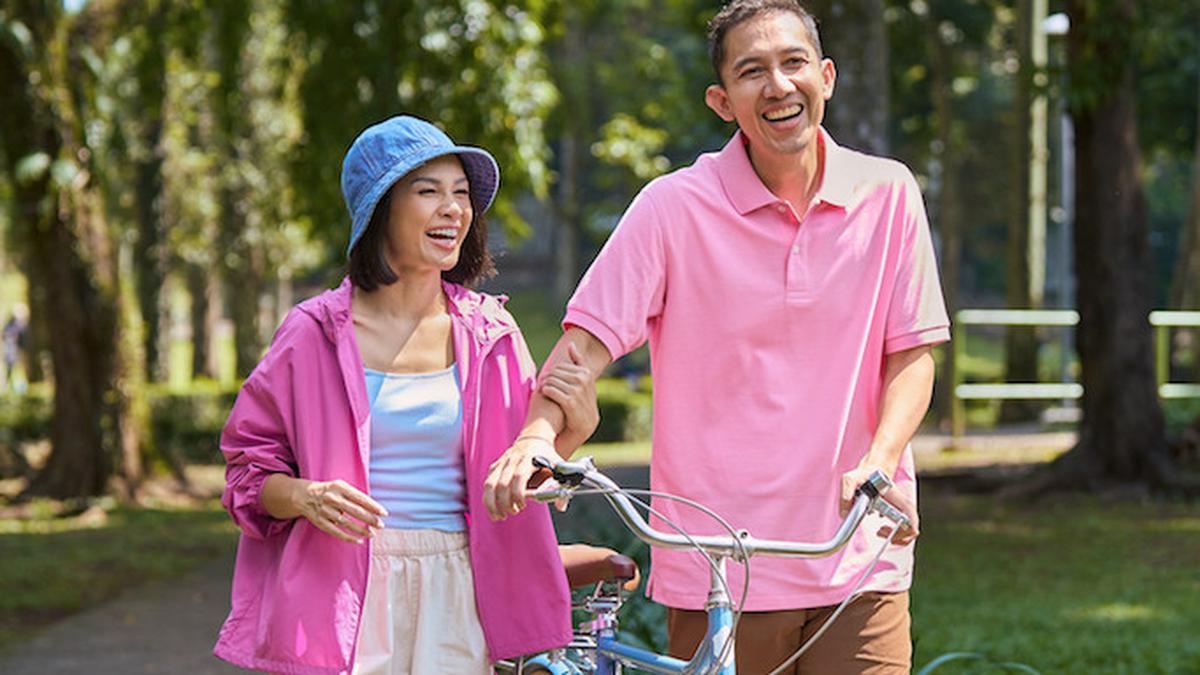 Tampil Stylish dan Nyaman Saat Liburan Musim Panas Dengan 3 Barang ...