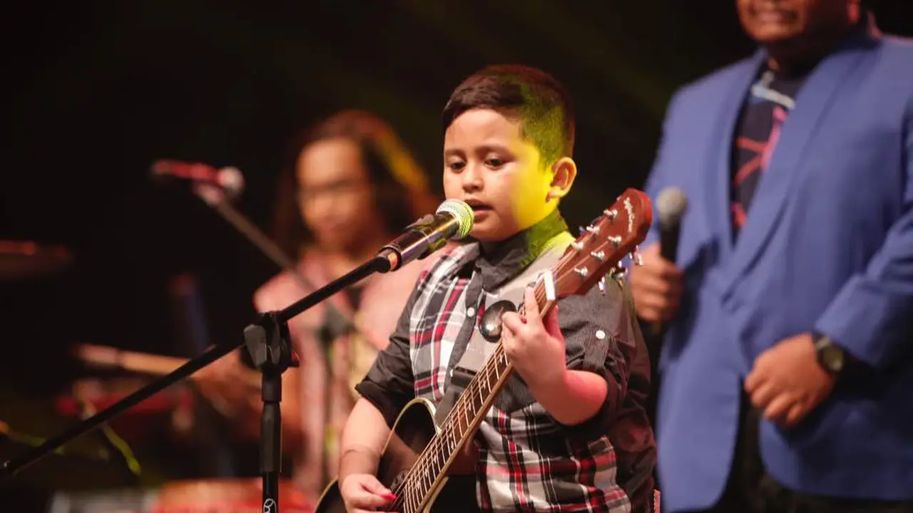 Bocah Ajaib Azry Rindu Tampil Bareng Musikus Indonesia Ini - Health ...