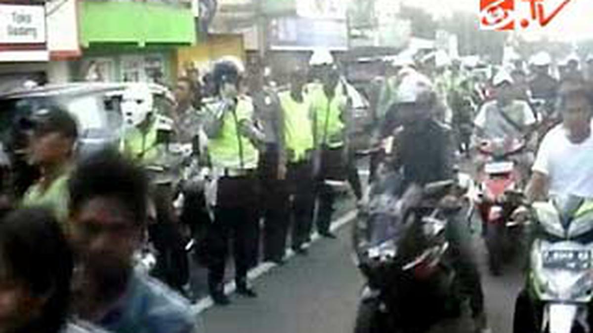 Polri dan TNI Gagalkan Sweeping FPI - News Liputan6.com