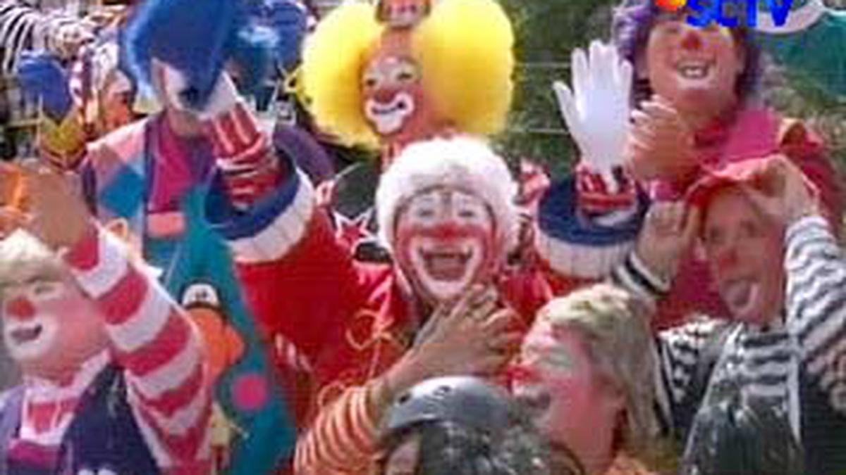 Ribuan Badut Meriahkan Konvensi Tahunan - Global Liputan6.com