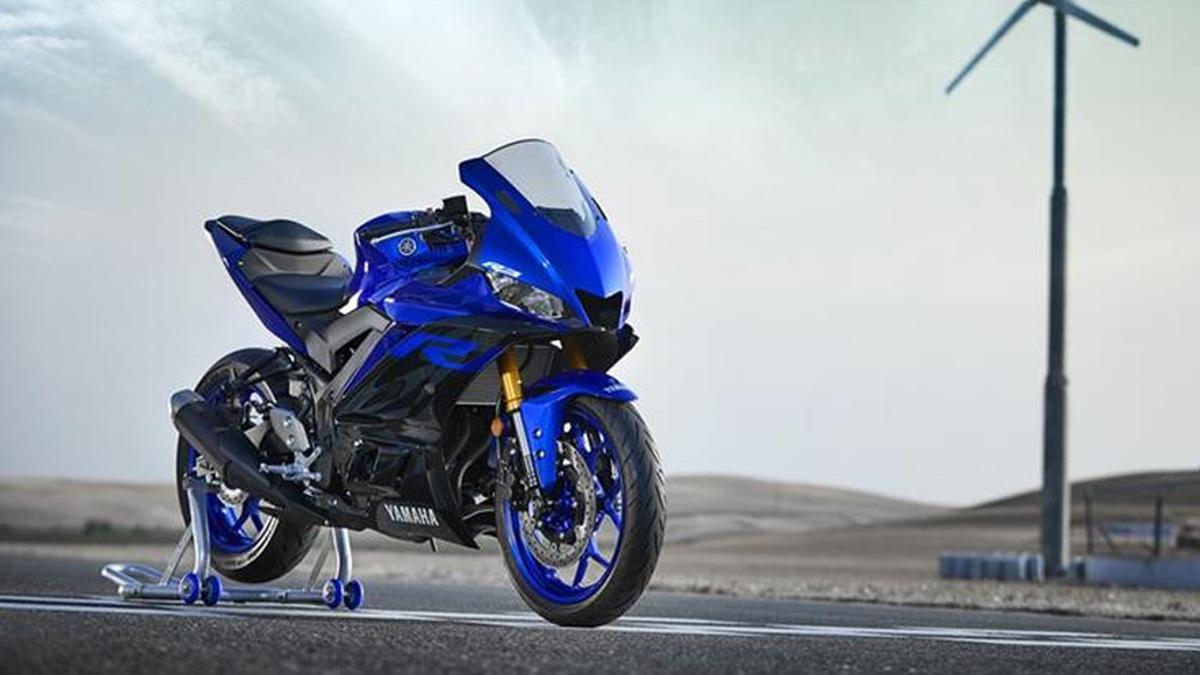 Apa Perbedaan Antara Yamaha YZF-R25 dengan YZF-R3? - Berita Otosia.com
