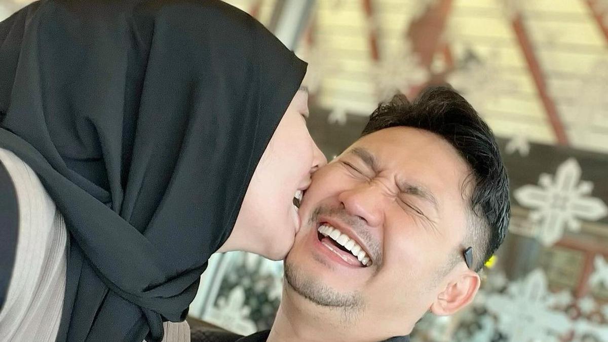 6 Bulan Nikah, Potret Angga Wijaya dan Nurul Kamaria yang Makin Mesra dan Bahagia - Photo Fimela.com