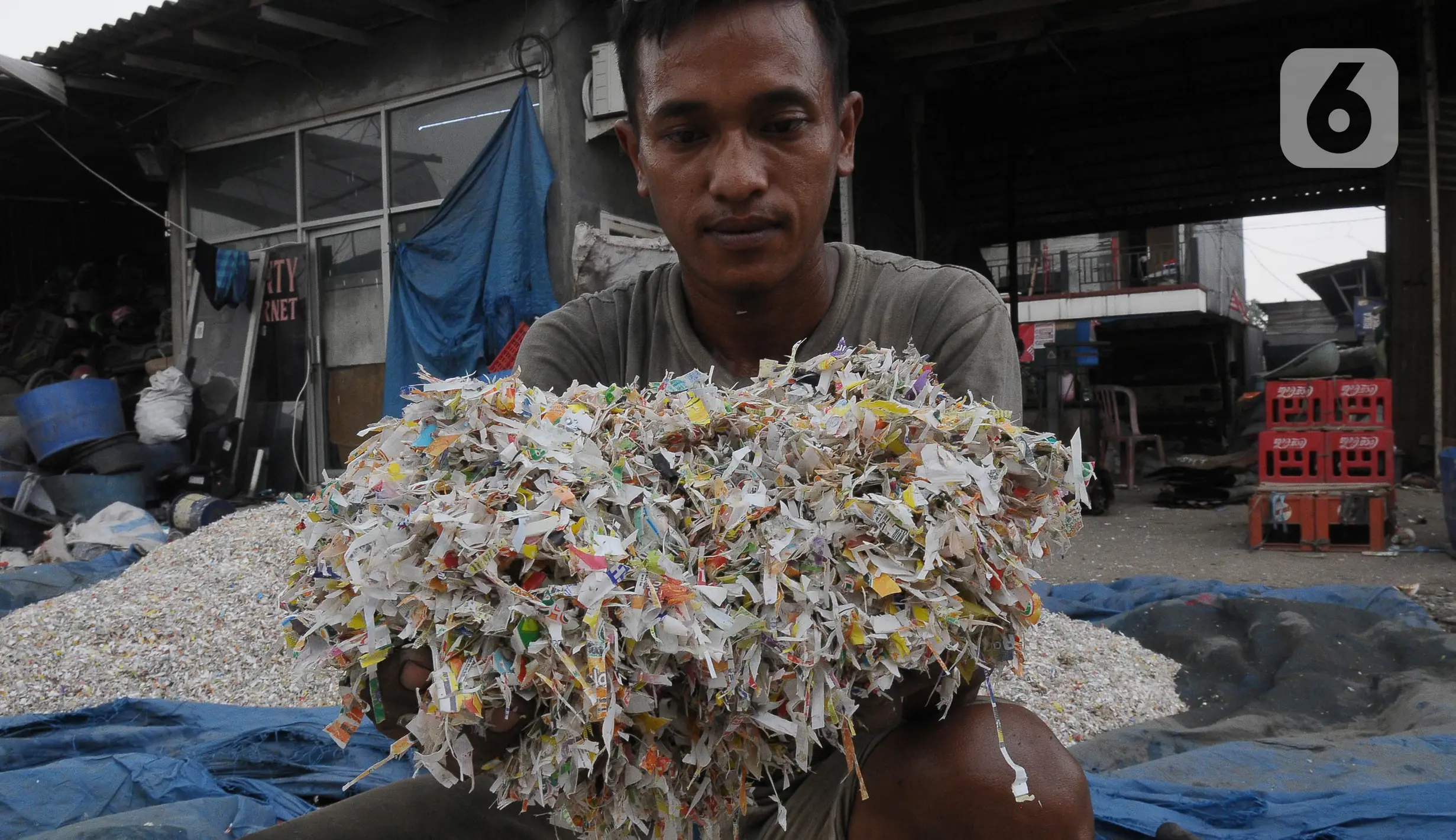 Raup Untung dari Daur Ulang Sampah Plastik - Foto Liputan6.com