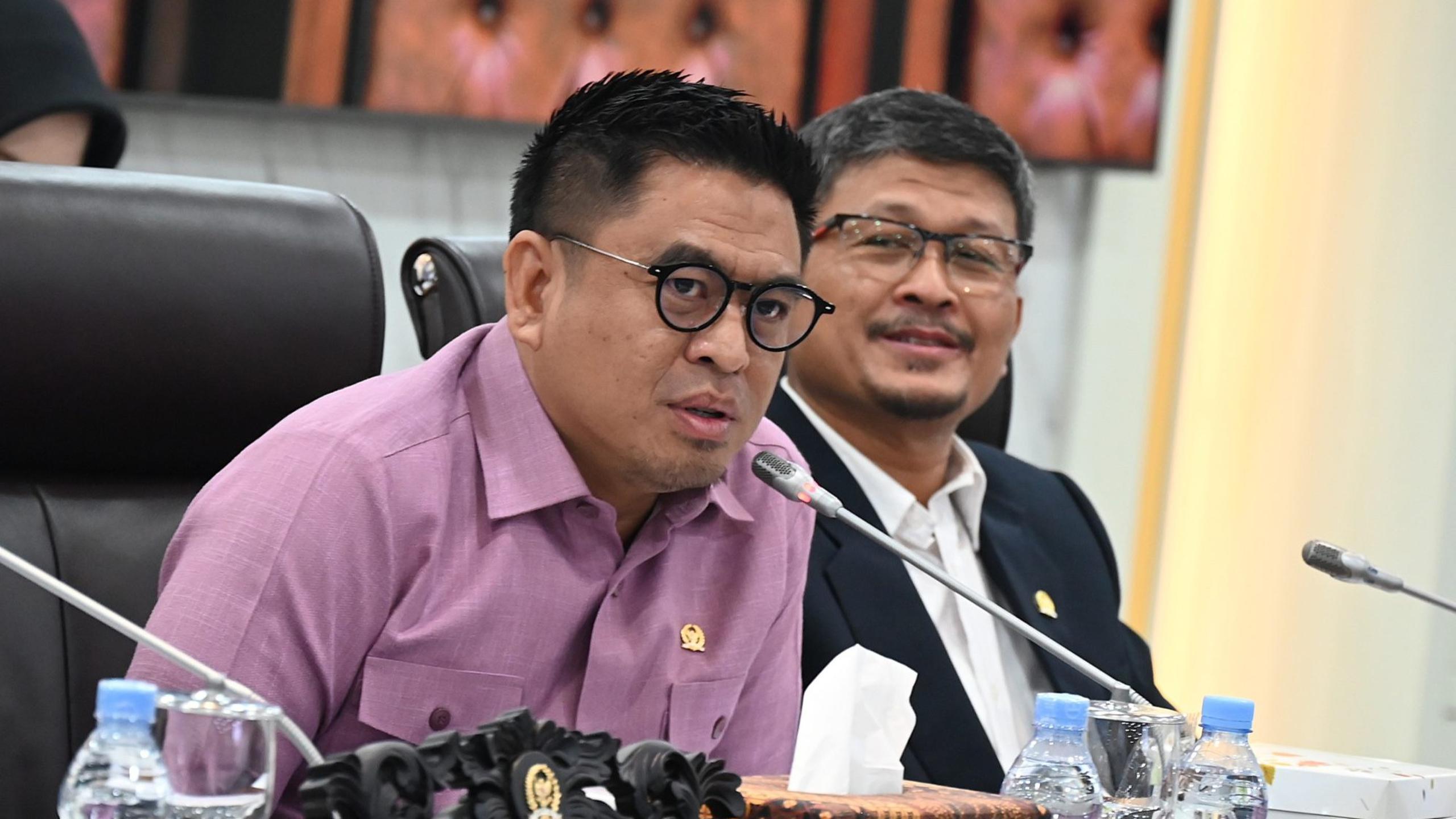 Anggota DPR Endipat Wijaya Telepon Ferry Irwandi, Minta Maaf Sindir ...