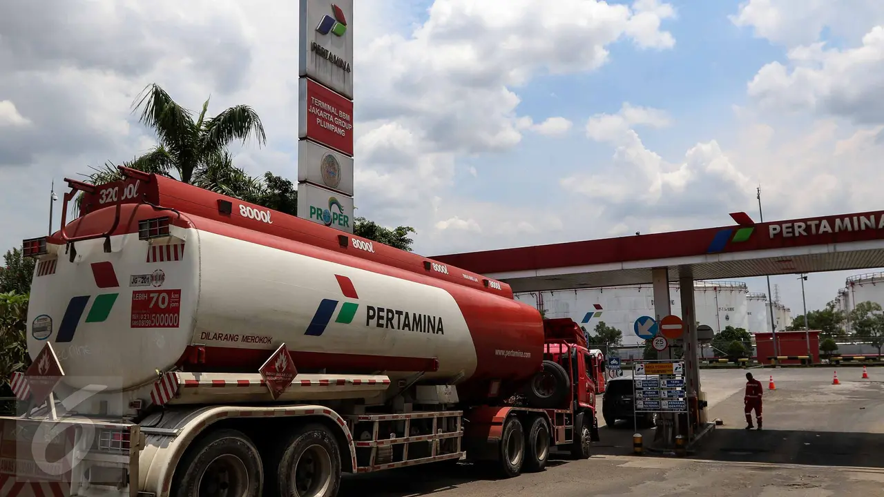 Kejagung Geledah Depo Pertamina Plumpang Terkait Kasus Korupsi Minyak Mentah - News Liputan6.com
