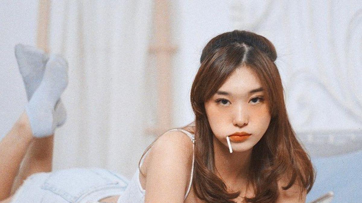 Fakta Menarik Livy Renata, Meski Lekat dengan Citra Polos dan Kaya Raya Ternyata Pernah Kerja di ...