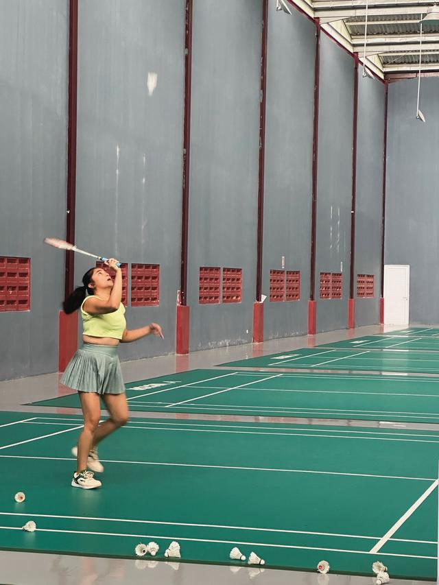 7 Potret Marshanda yang Kini Hobi Main Badminton, Disebut Makin Fresh