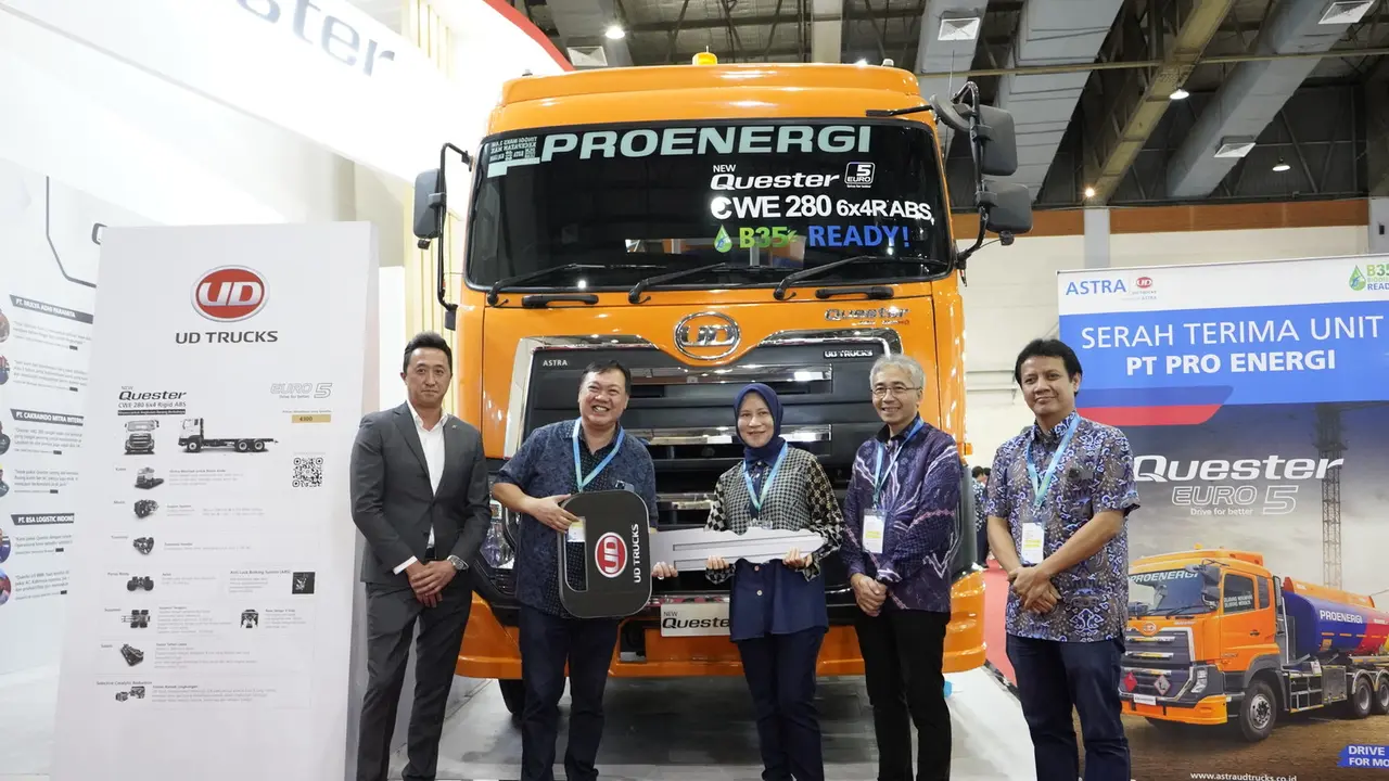 Truk BBM UD Trucks Quester Laris Manis di Giicomvec 2024, Terjual 52 ...