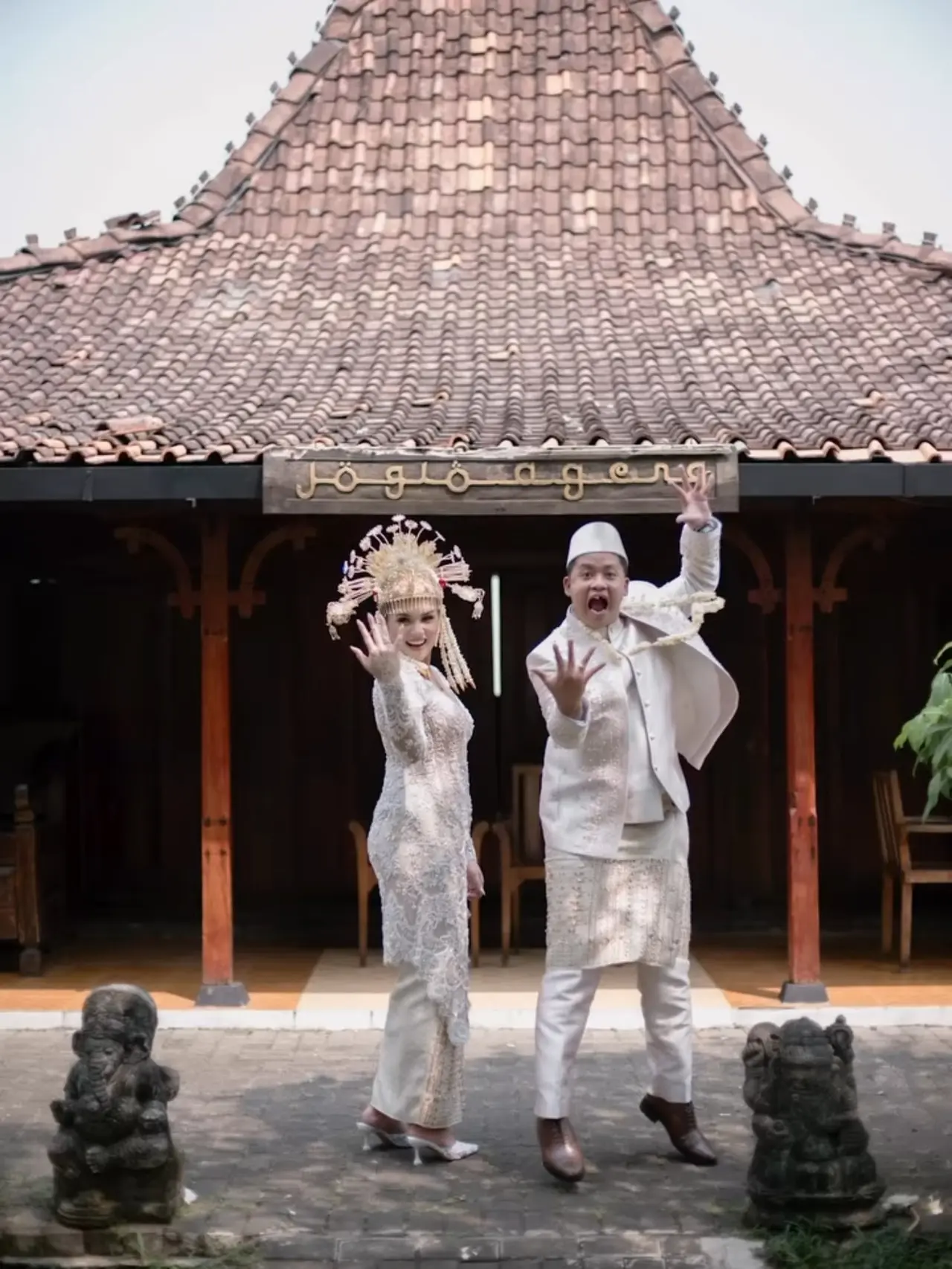 8 Potret Pernikahan Dustin Tiffani dan Ditha Rizky Amalia, Bernuansa ...