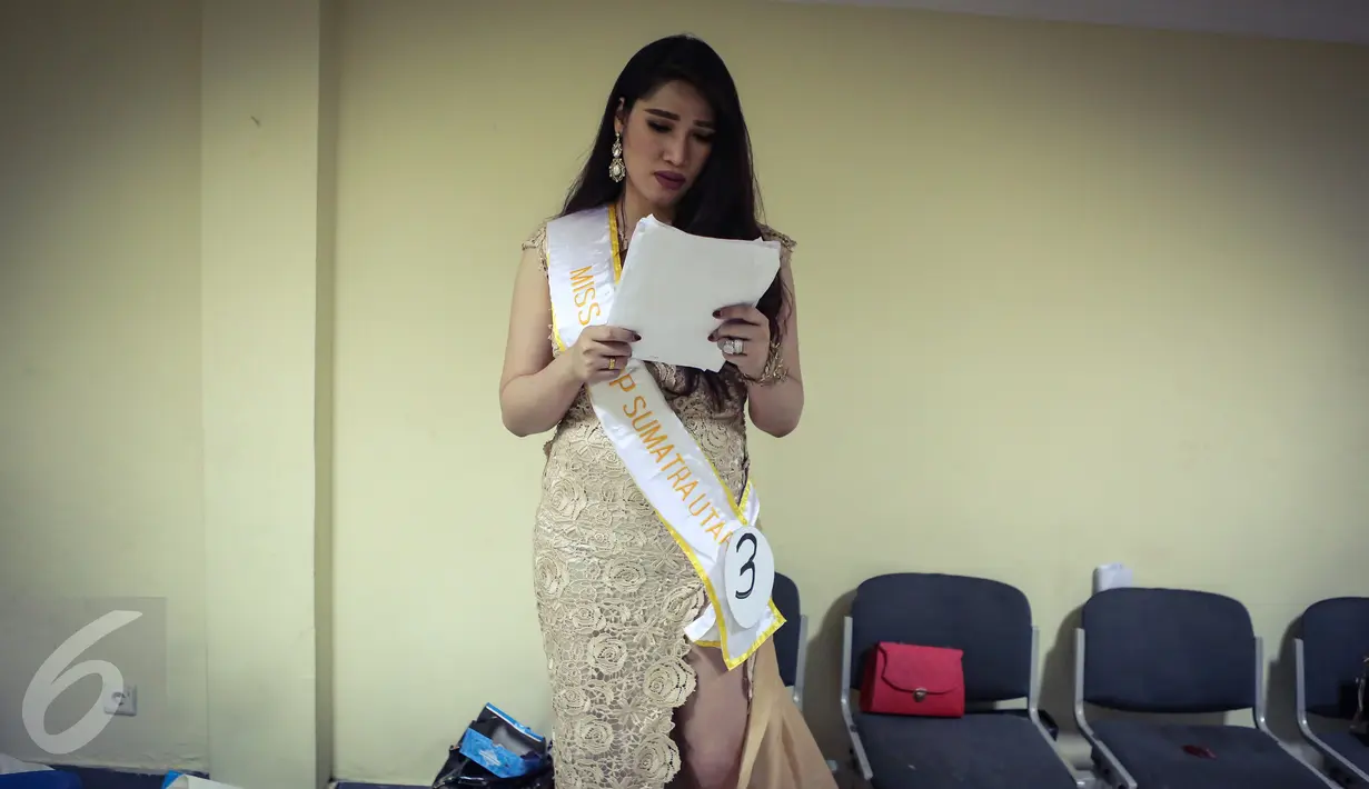 STORY: Kisah Perjalanan Menuju Puncak Miss Waria 2016 - Foto Liputan6.com