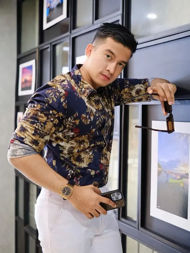 Fakta Menarik tentang Briptu Mustakim, Polisi Tampan yang Mirip Ali ...