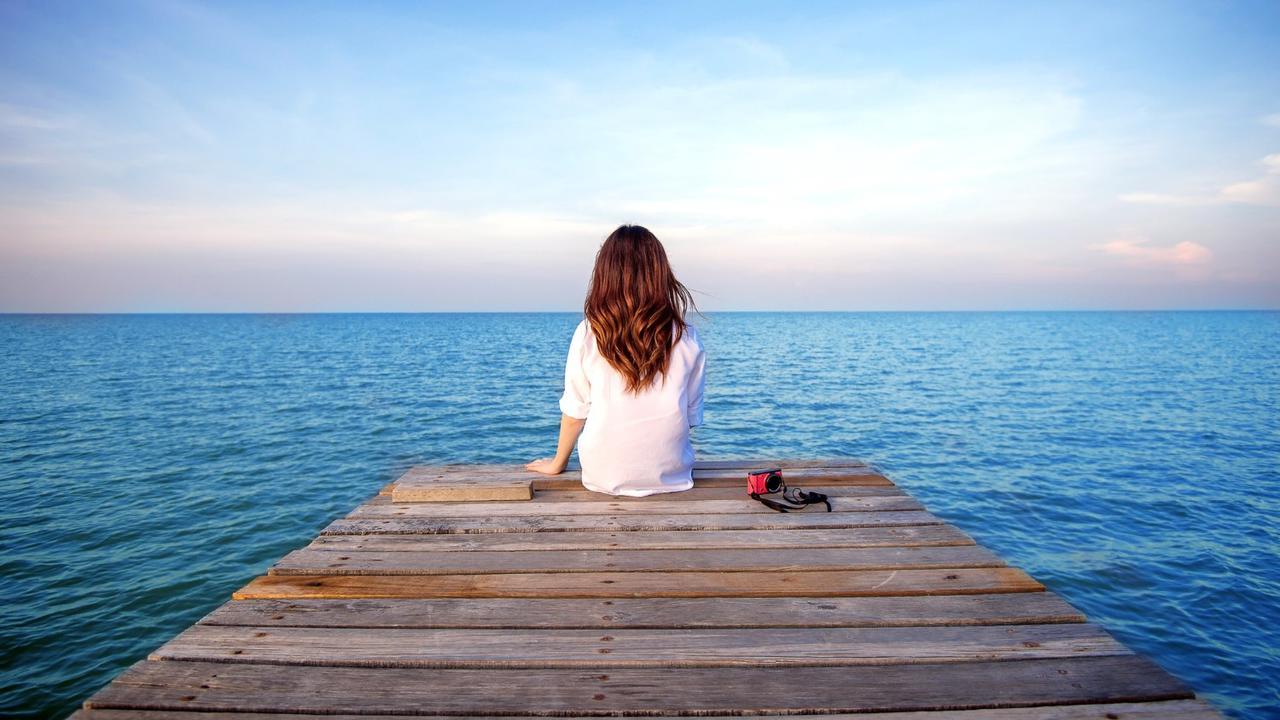 60 Calming Quotes to Help You Stay Peaceful in Stressful Moments