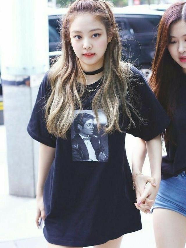 7 Inspirasi Gaya Rambut Perempuan ala Idol K-Pop Populer 2021 - Beauty ...