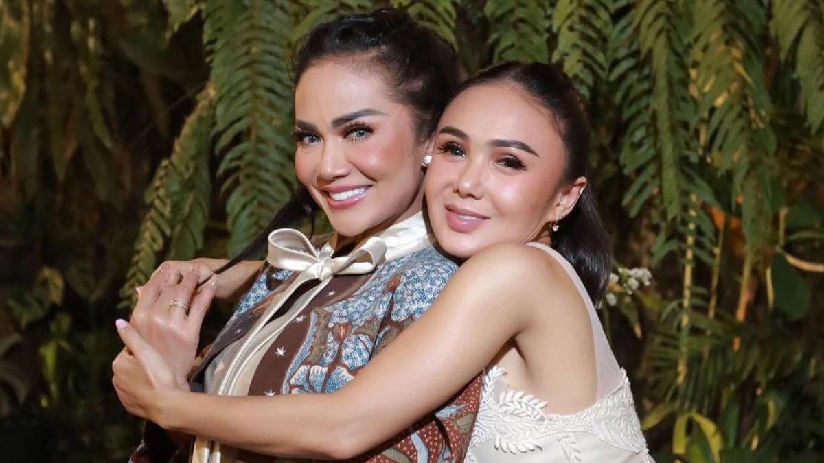 7 Potret Serunya Perayaan Ulang Tahun Yuni Shara Ke-52, Dihadiri Krisdayanti Hingga Mantan Suami ...