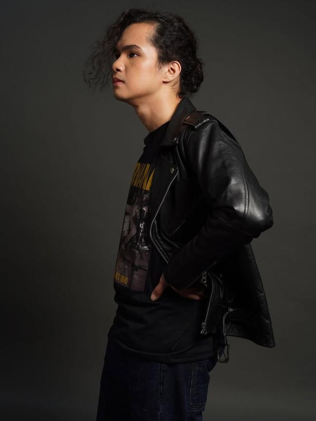 6 Potret Karismatik Dul Jaelani Tampil Bergaya Rocker, Aura Dipuji ...