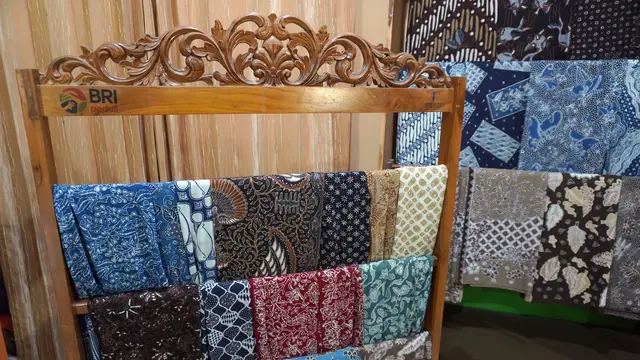 Ekspor Batik Indonesia Capai Rp 283 Miliar di 2023, Saatnya Masuk Pasar Digital? - Bisnis ...