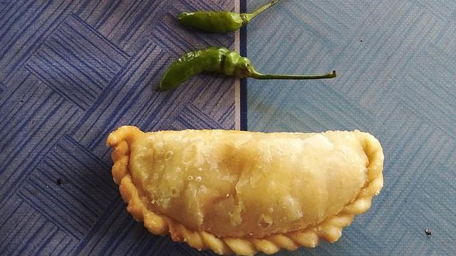 3 Resep Pastel Basah Isi Kentang dan Wortel, Sensasi Gurih dan Manis