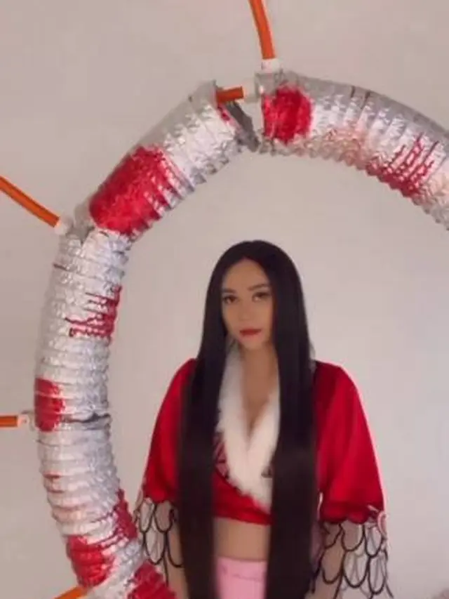 6 Potret Aura Kasih Cosplay Jadi Boa Hancock Di Anime One Piece Ini Mirip Banget Hot