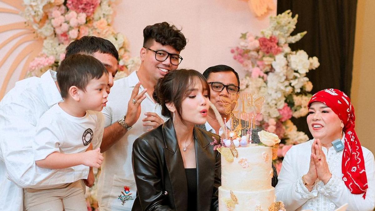 Fuji Hampir Batalkan Acara Pesta Ulang Tahun H-1 Lantaran Masih Trauma ...