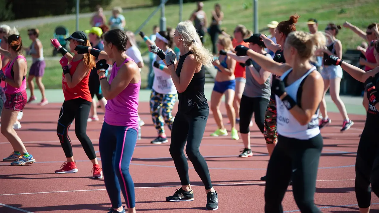 Manfaat Senam Zumba yang Menarik Diketahui - Ragam Bola.com