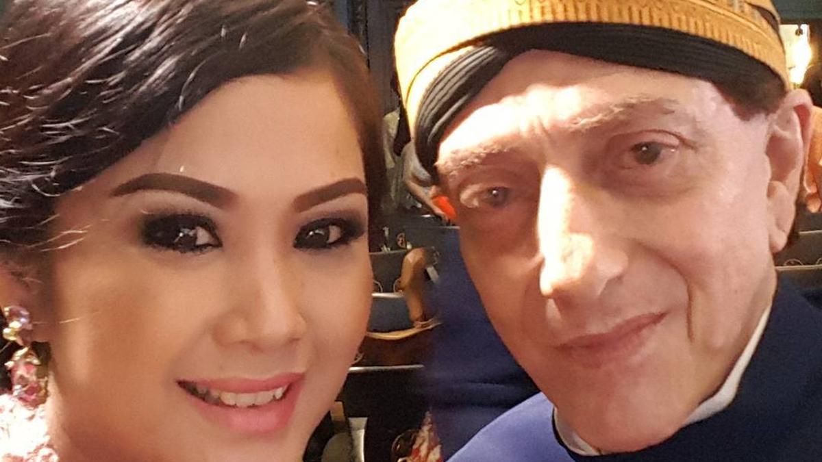 Fachry Albar Kirim Ucapan ke Istri Ahmad Albar di Ultah Pernikahan ...