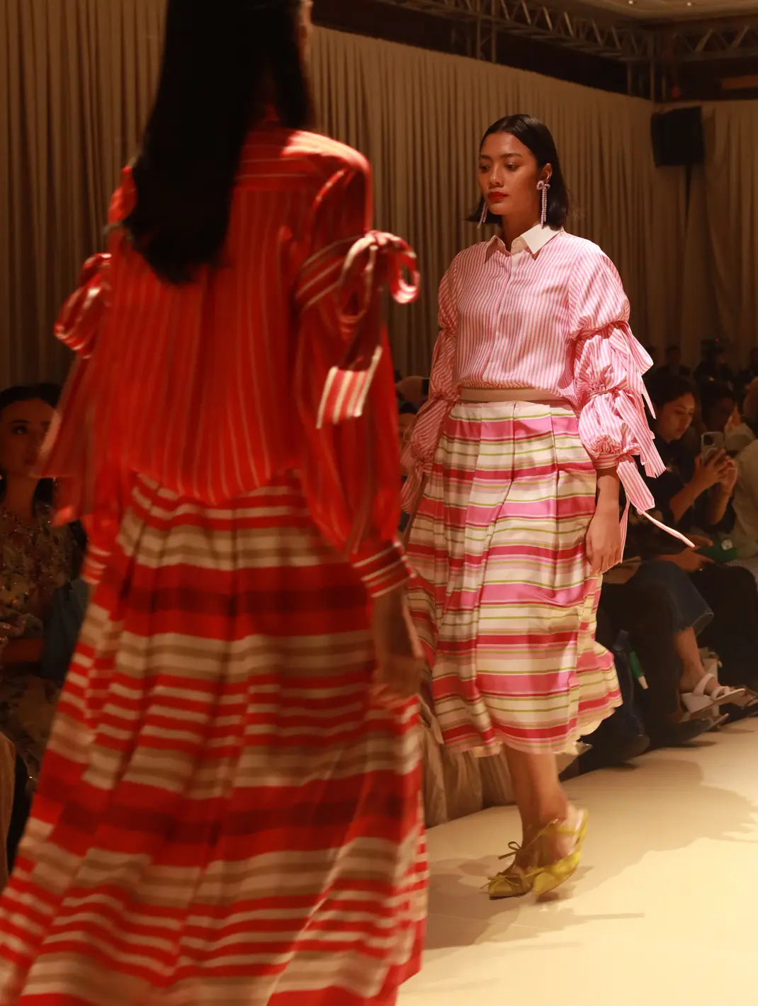 Kolaborasi Sarat Makna di Runway ARTKEA Annual Show, Presentasi 86 ...