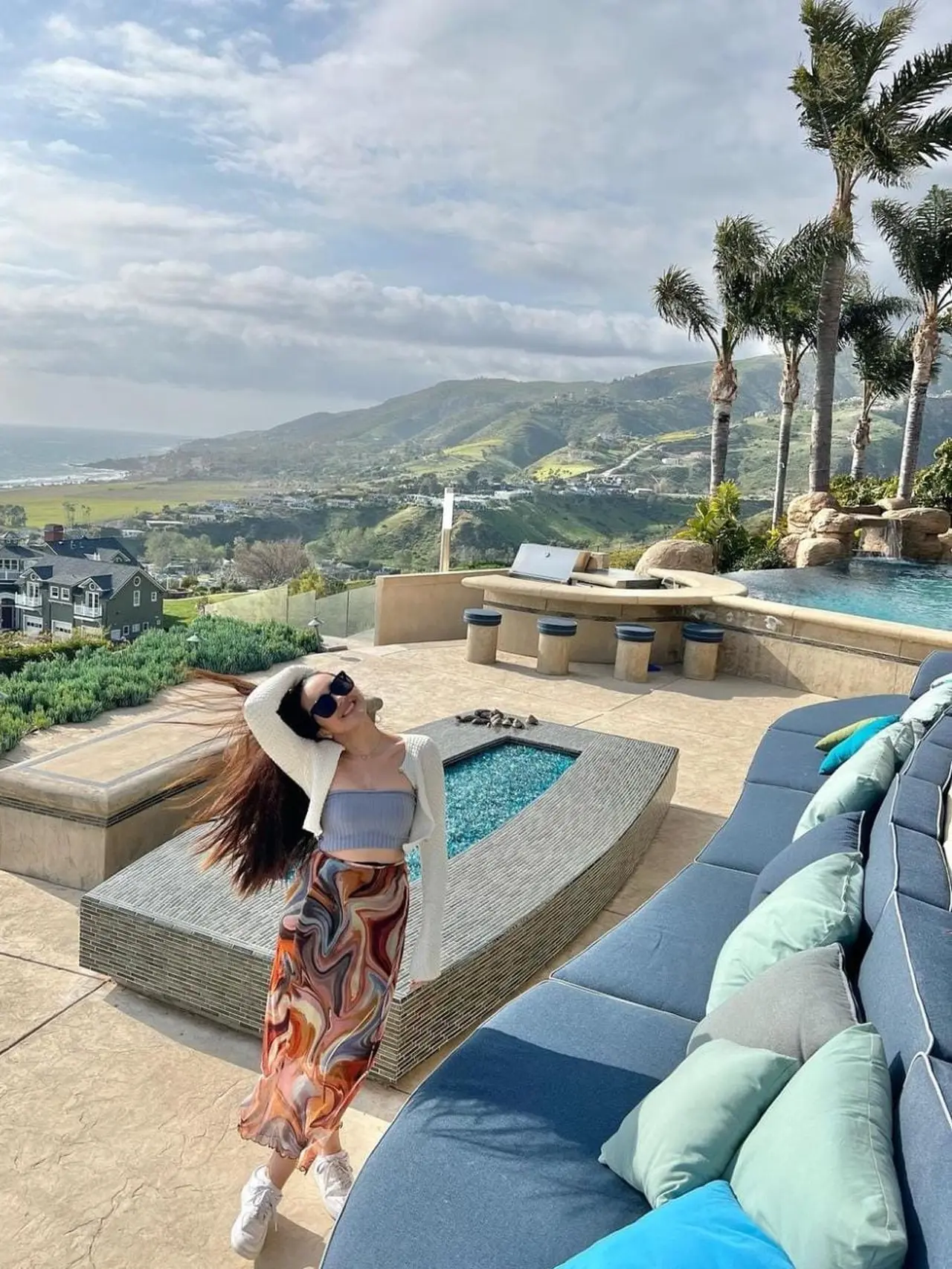 10 Inspirasi OOTD Berwarna Putih Rekomendasi Beby Tsabina, Tampil ...