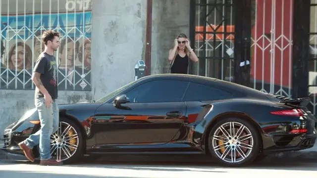 Dongkrak Gaya, Adam Levine Andalkan Porsche - Otomotif Liputan6.com