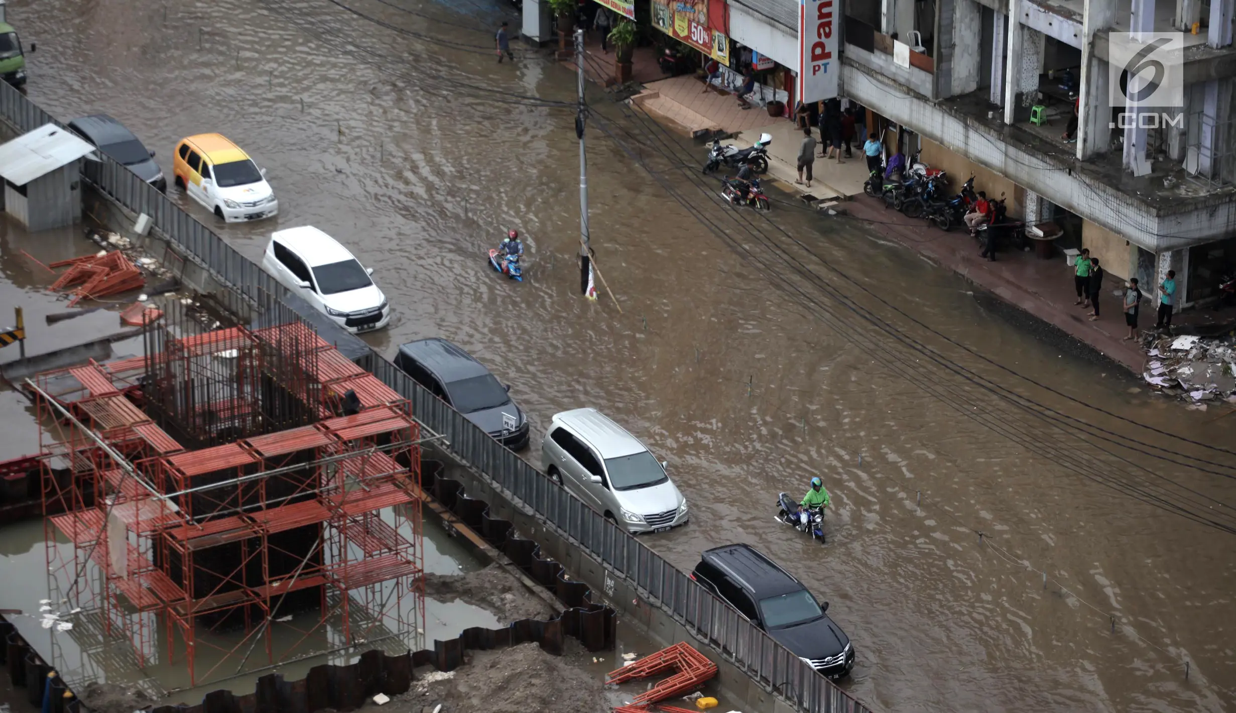 FOTO: Pantauan Udara, Begini Penampakan Banjir yang Rendam Kelapa ...