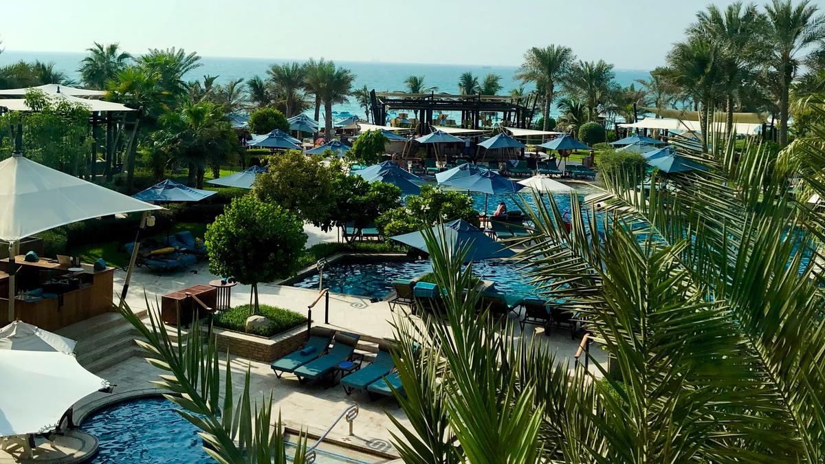 Desain Resort dan Hotel yang Memberikan Manfaat Jangka Panjang bagi ...