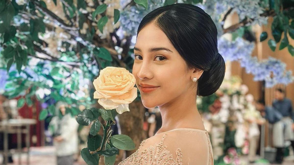 Potret Para Artis Foto Bareng Idola sebelum Terkenal, Lihat Perubahan Penampilannya