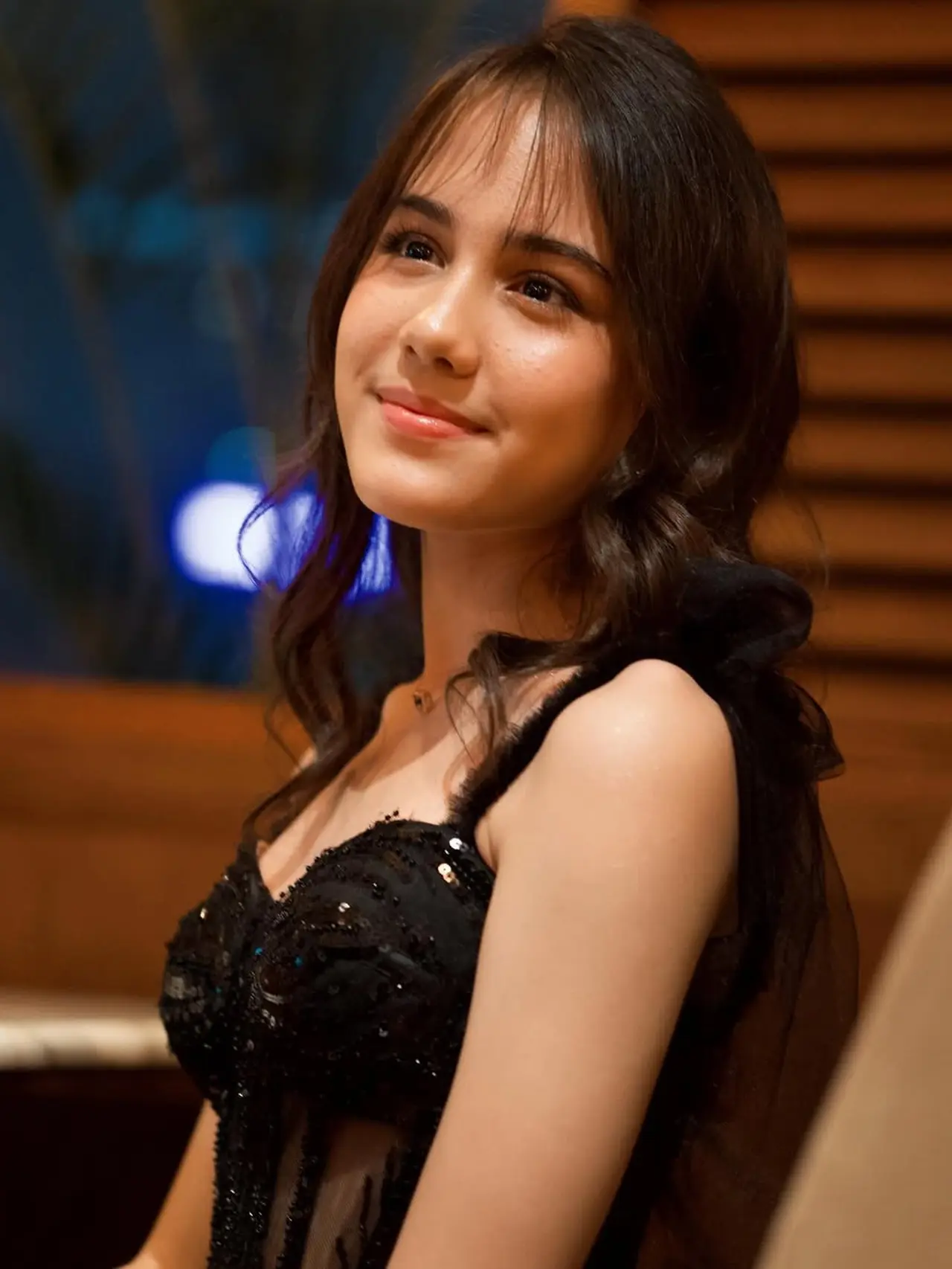 7 Potret Nicole Rossi Pemeran Utama Asmara Gen Z, Mantan Artis Cilik Italia - Hot Liputan6.com