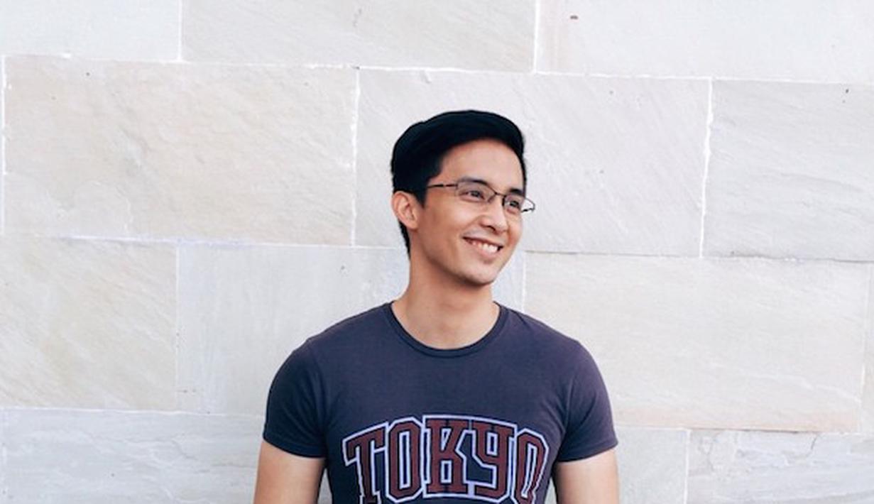 Potret Dokter Mark Agas Super Tampan dan Super Kece - Photo Fimela.com