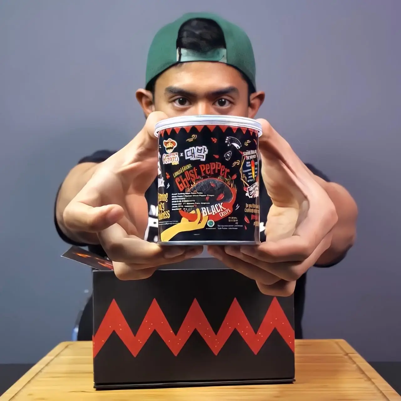 Tanboy Kun Tantang Masyarakat Melampaui Rekornya - ShowBiz Liputan6.com