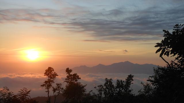 6 Fakta Menarik Gunung Kaba di Bengkulu yang Punya Danau di Ketinggian ...